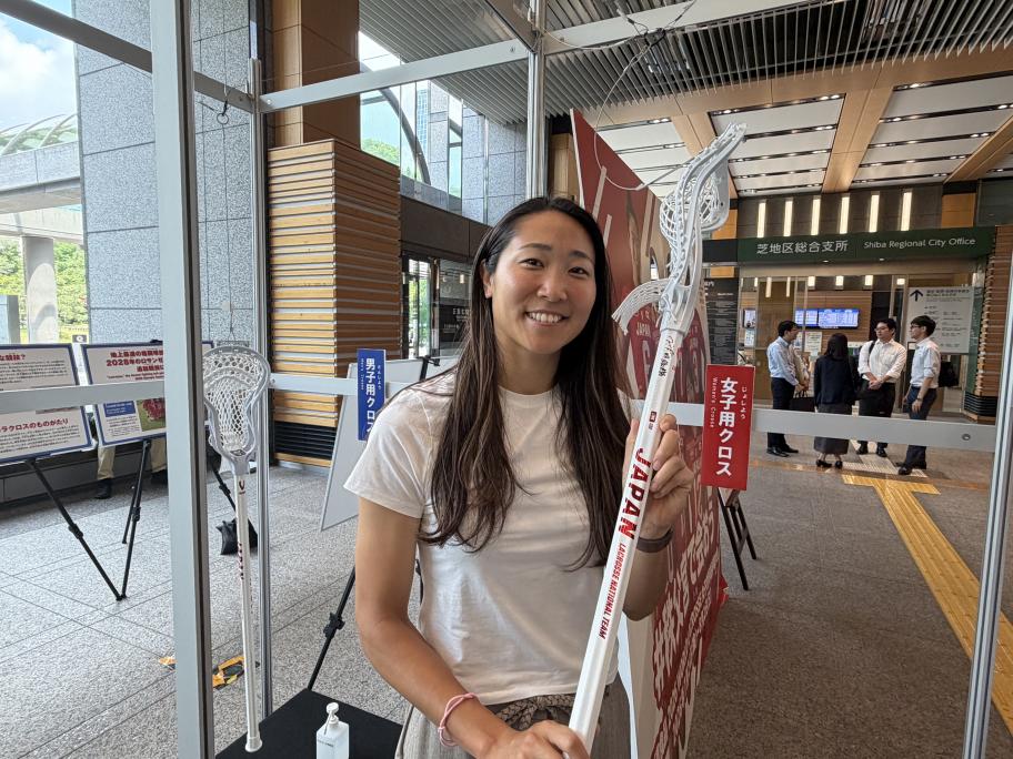 港区ホームページ／公益社団法人日本ラクロス協会とラクロス女子世界選手権大会日本代表の庄島未祐選手が清家港区長と新宮教育長を表敬訪問しました！